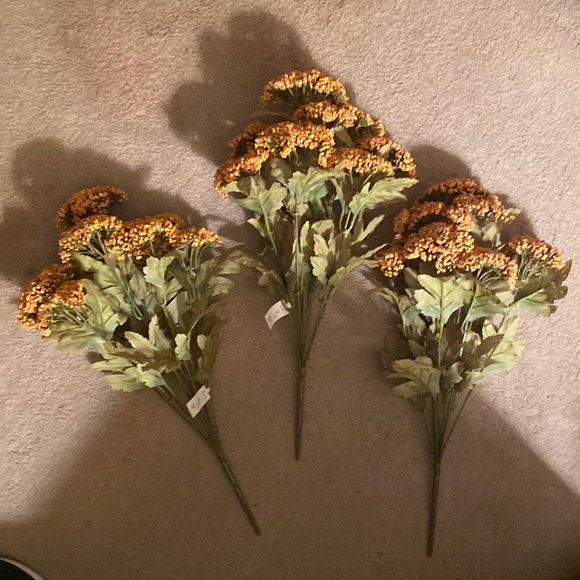 select artificials inc | Accents | Cluster Seed Bush Gold | Poshmark